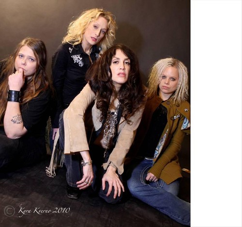 Lez Zeppelin on Pandora | Radio, Songs & Lyrics