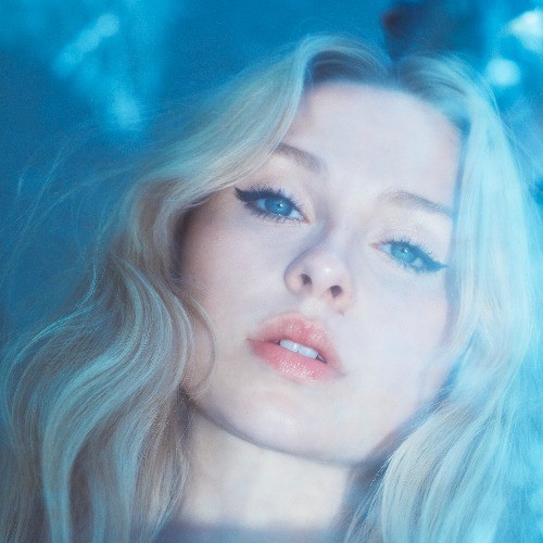 Leyla Blue on Pandora | Radio, Songs & Lyrics