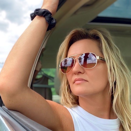 Teea Goans on Pandora | Radio, Songs & Lyrics