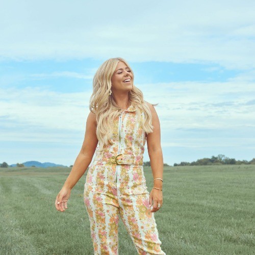 Anne Wilson on Pandora | Radio, Songs & Lyrics