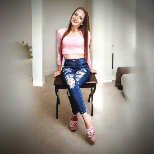 Tabatha Hopkins on Pandora | Radio, Songs & Lyrics