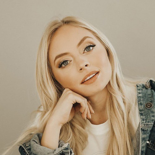 Madilyn Paige on Pandora | Radio, Songs & Lyrics
