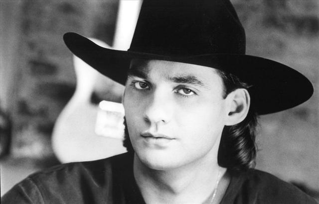 Listen to Wade Hayes | Pandora Music & Radio